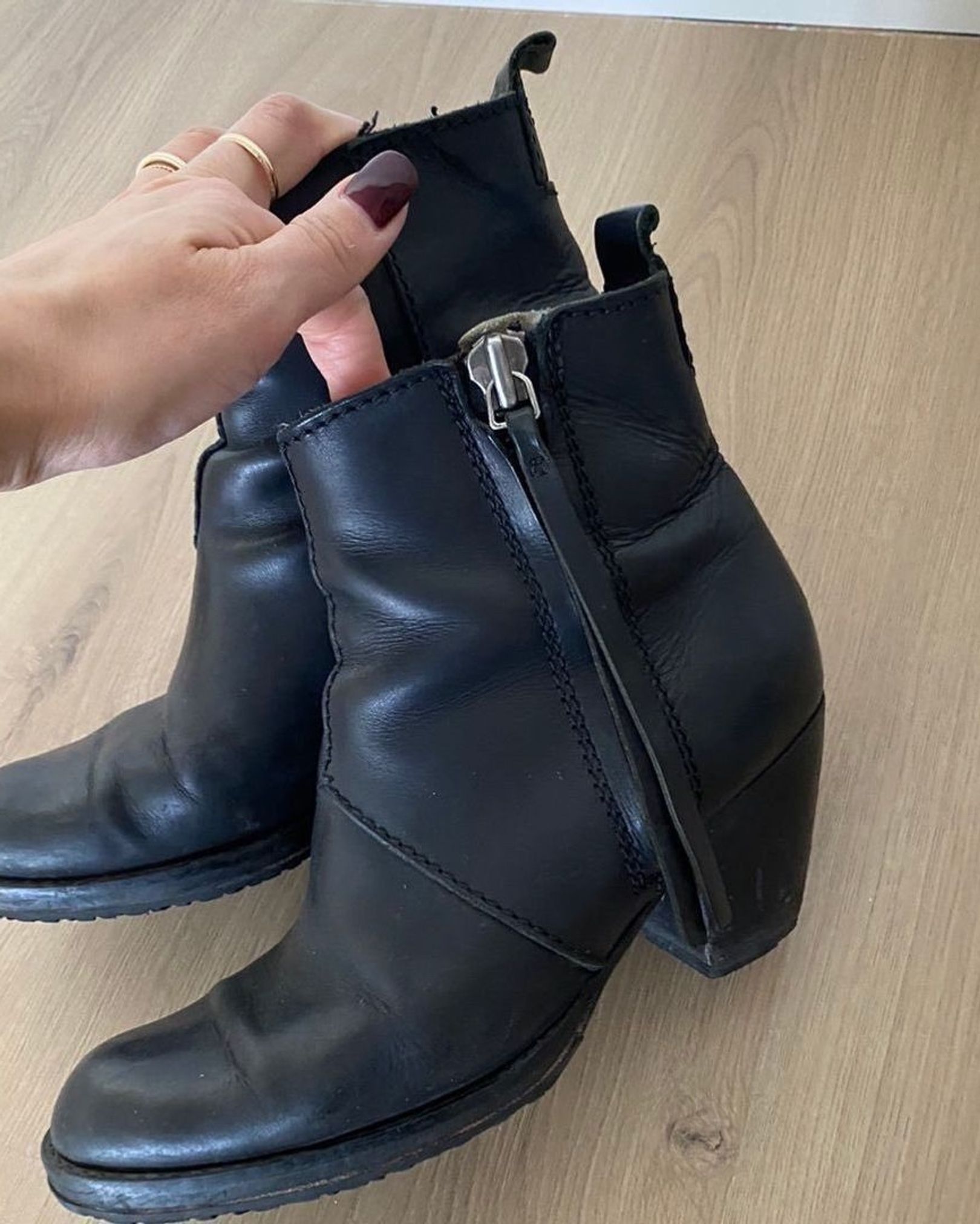 Acne Pistol boots · Tise