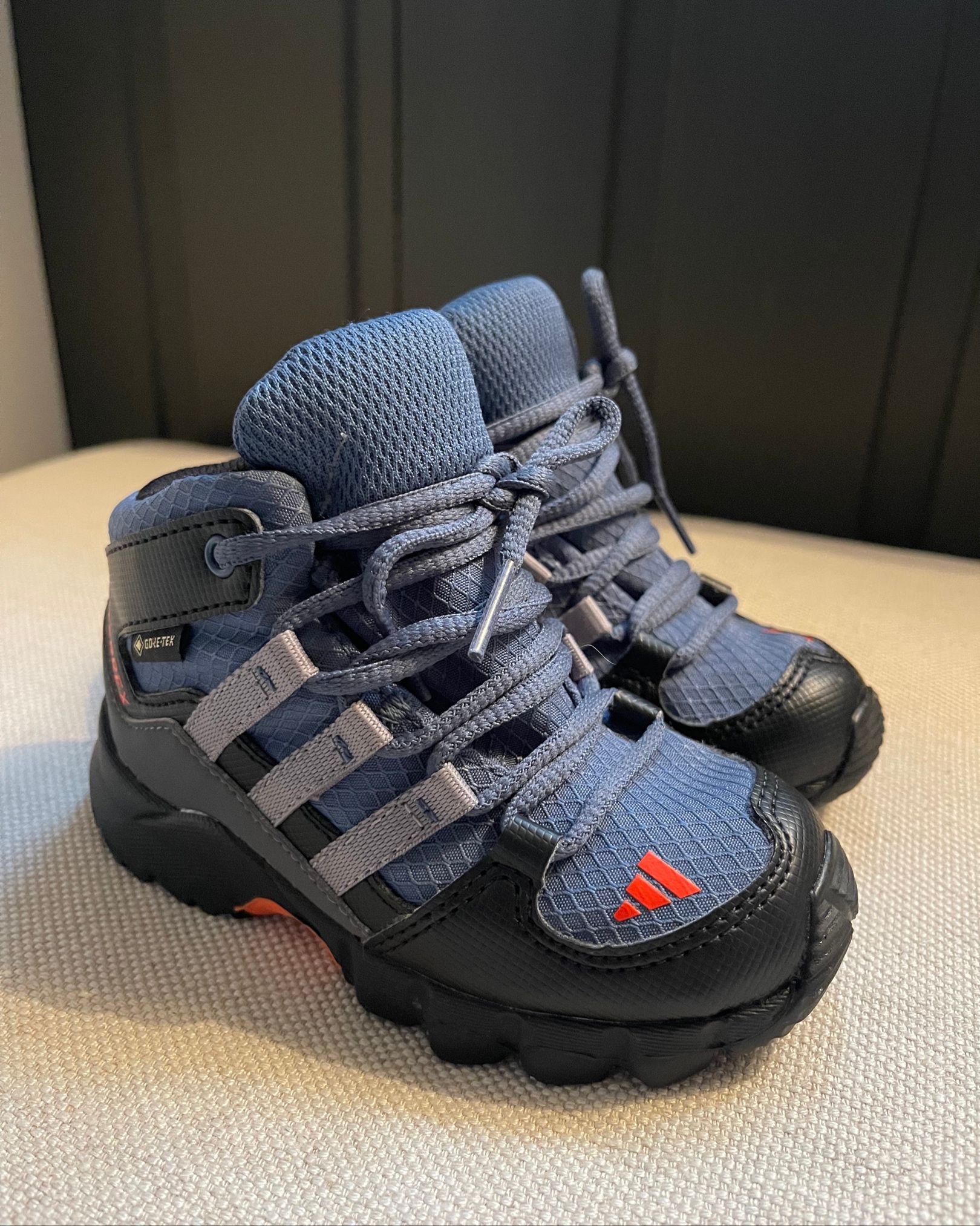 Gore-Tex sko · Tise