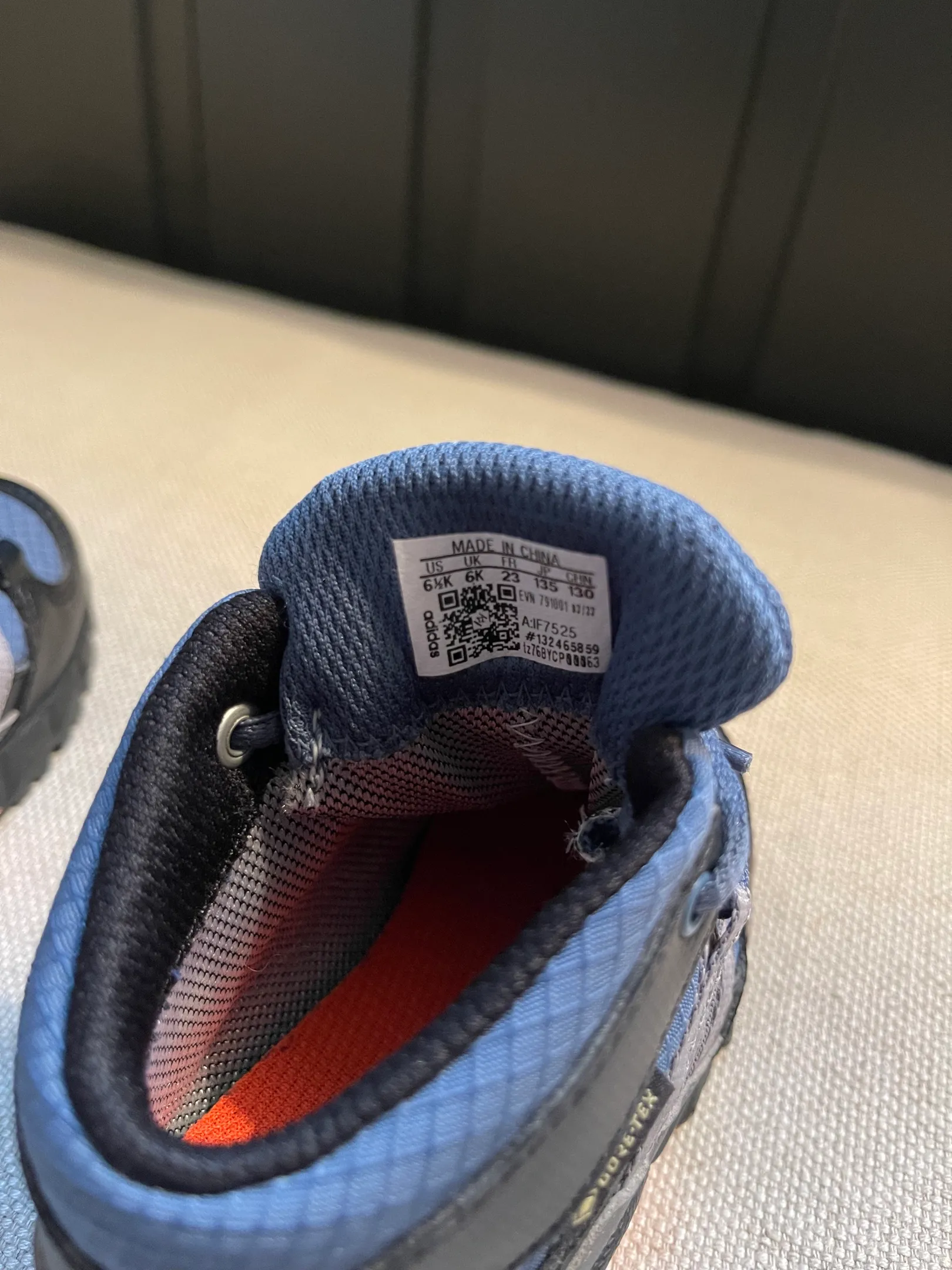 Gore-Tex sko · Tise